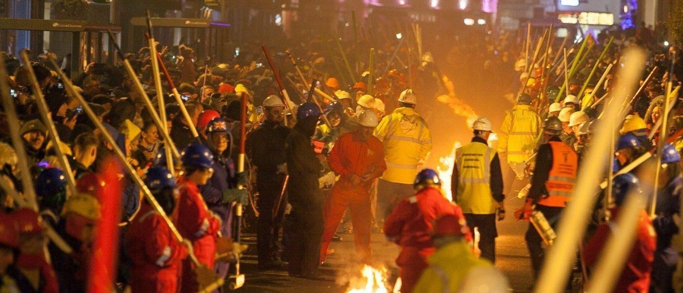 Squibbing display - Bridgwater Carnival